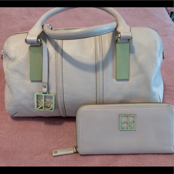 Calvin Klein | Bags | Calvin Klein Authentic Purse Pink | Poshmark